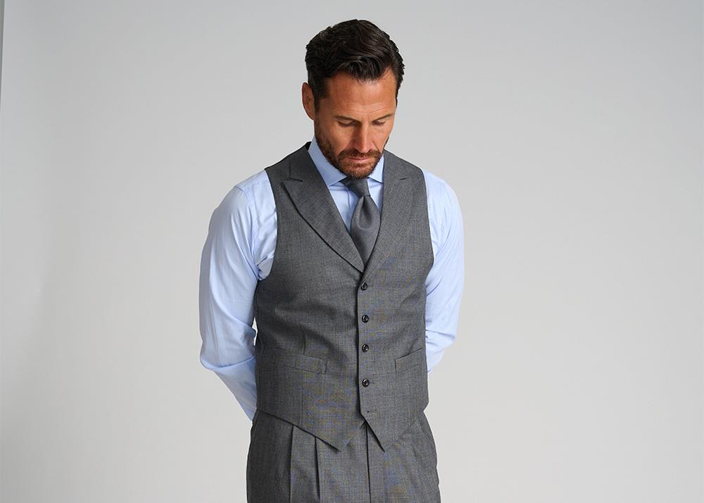 How to Wear a Vest: A Comprehensive Guide for Men | Blog | Tom James ...