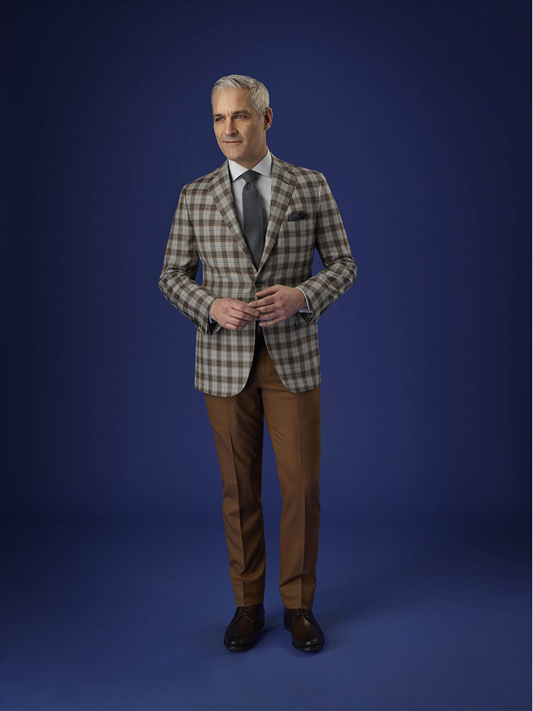 Holland & Sherry Crystal Springs - Super 140's Worsted Wood - Silver ...