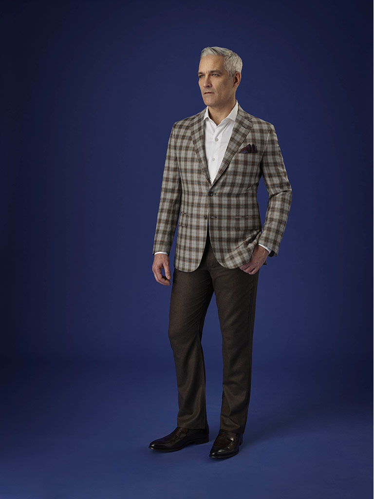 Holland & Sherry Crystal Springs - Super 140's Worsted Wood - Silver ...